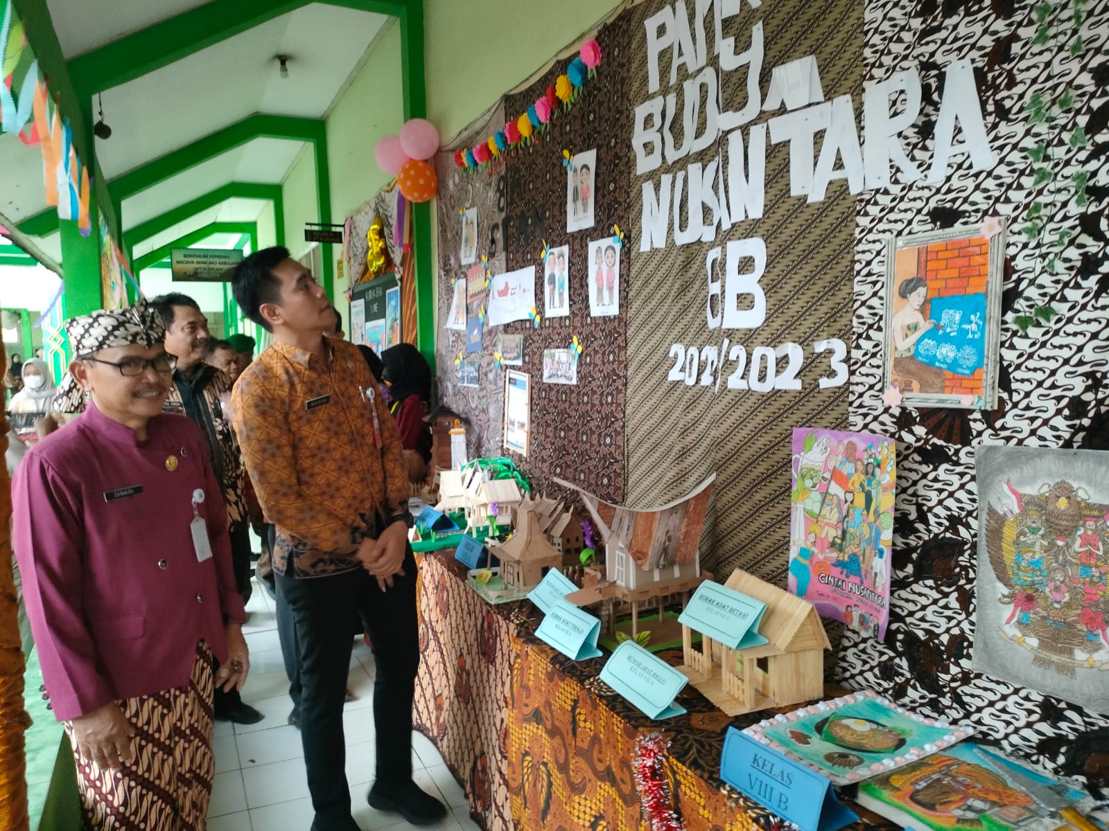 Pagelaran Hasil Belajar SMP Negeri 1 Cepiring, Siswa Diajarkan Cinta ...