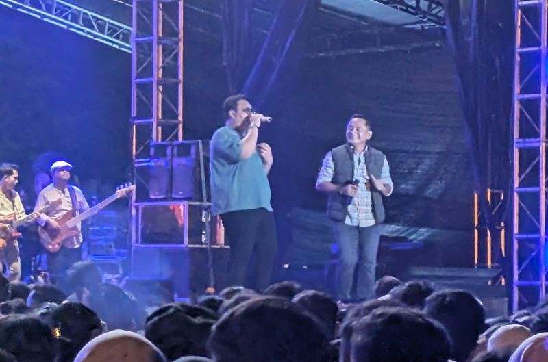 Puluhan Ribu Pengunjung Ikut Hanyut di Konser Skyplay Fest 2024 di Lanumad Ahmad Yani Semarang ...