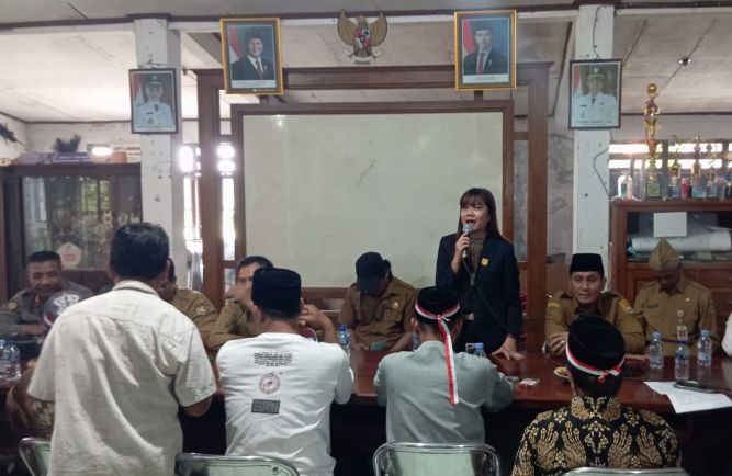 Datangi Aksi Warga yang Menolak Aktivitas Galian C di Tunggulsari ...