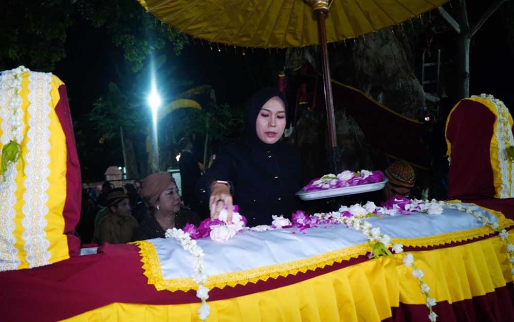 Hadiri Kirab Ganti Singkep dan Songsong Makam Ki Ageng Pengging, Wabup ...